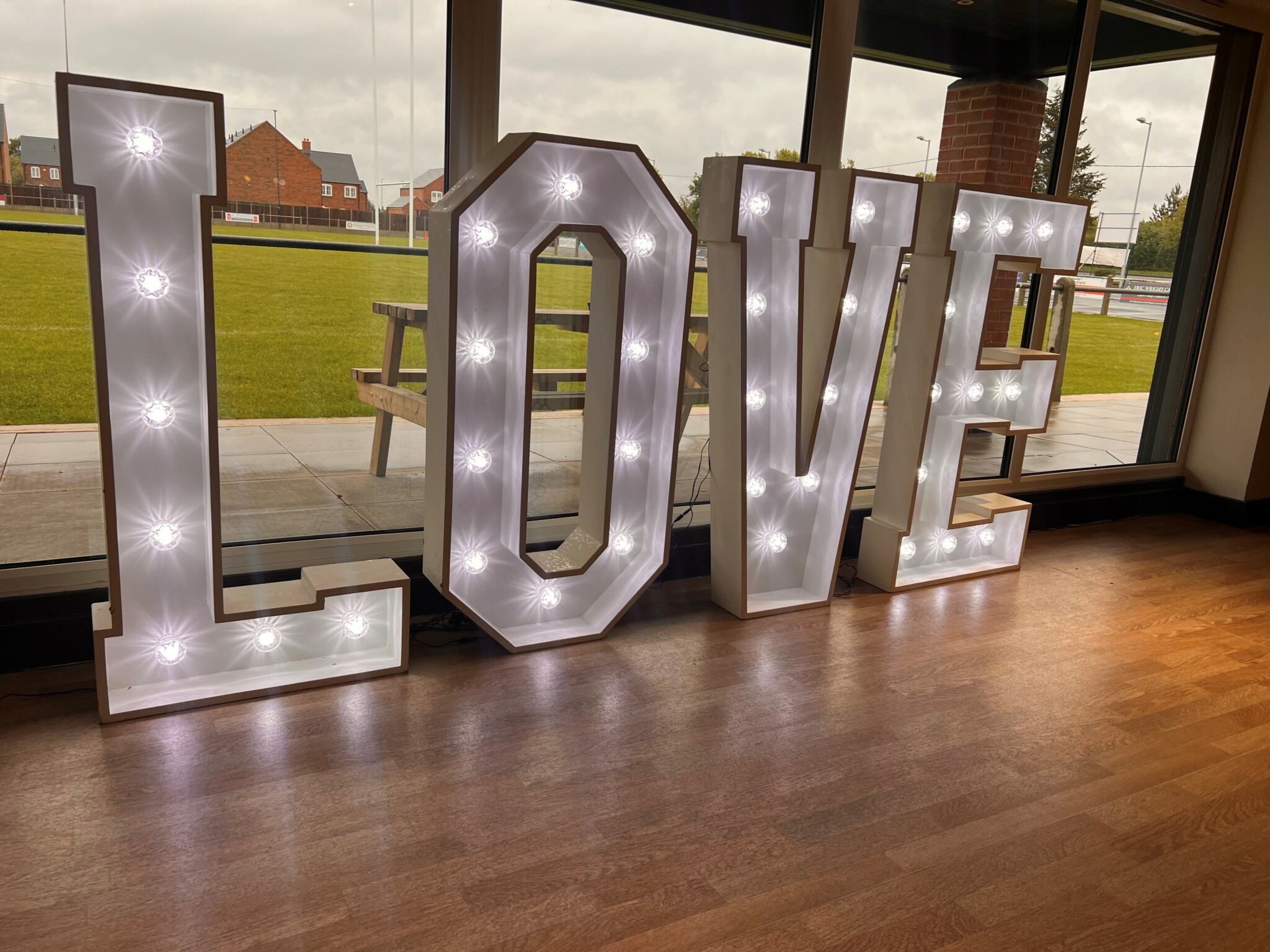 Light Up LED Love Letters – Big Bash Events